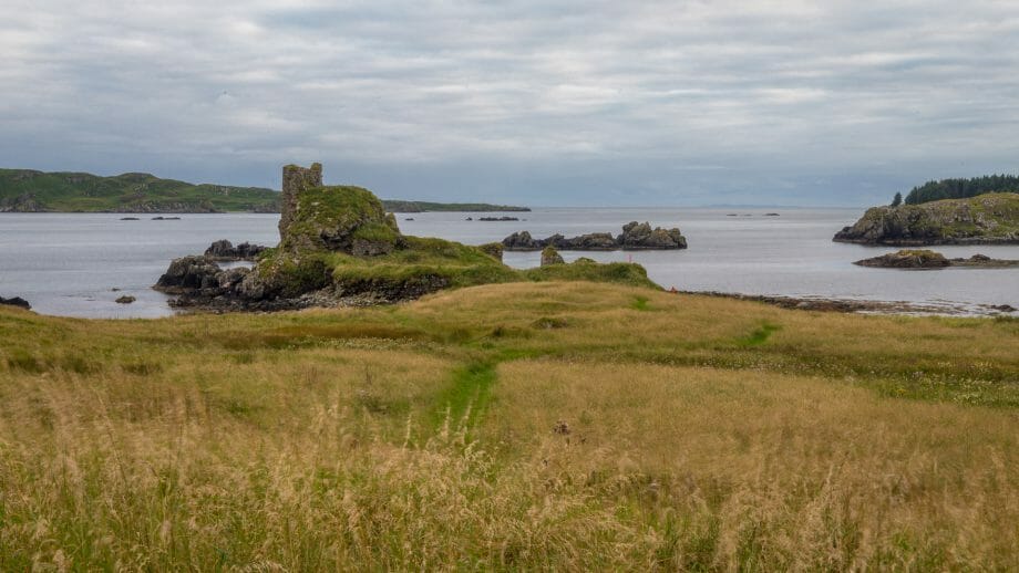 Dunyvaig Castle - alter Wächter der Lagavulin-Bucht auf Islay