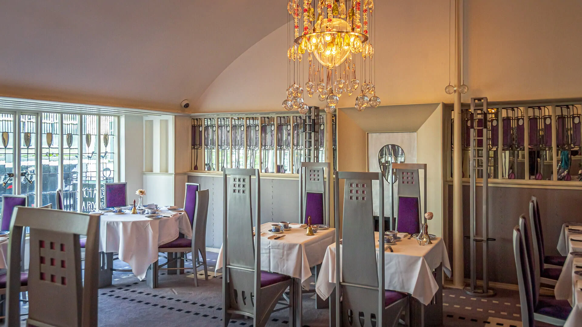 El diseño de Mackintosh y las pinturas de las hermanas MacDonald en ...