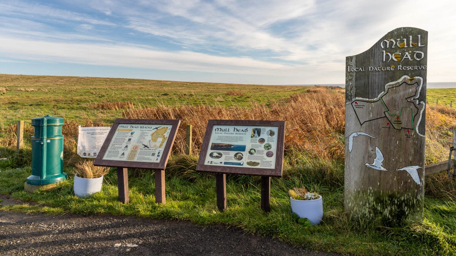 Brough of Deerness, The Gloup und das Mull Head Reserve