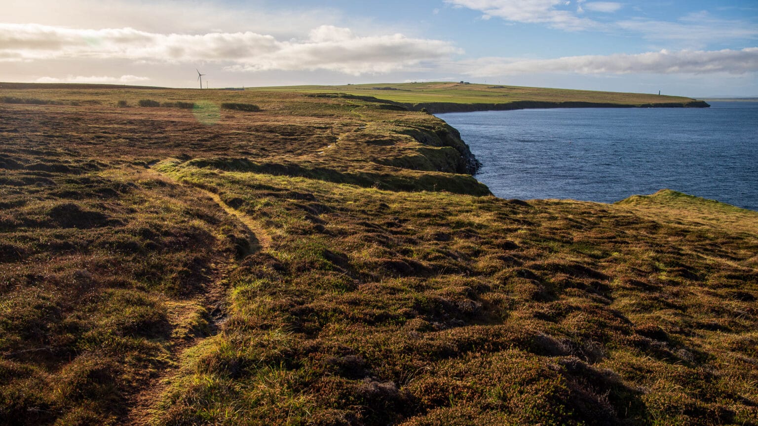 Brough of Deerness, The Gloup und das Mull Head Reserve