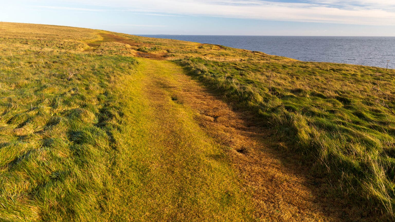 Brough of Deerness, The Gloup und das Mull Head Reserve
